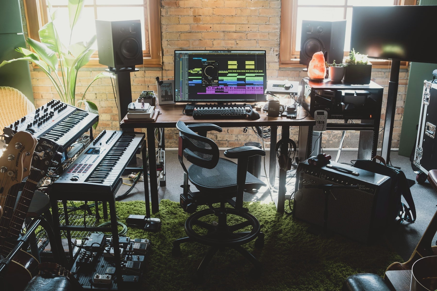 How to Write Basslines for Electronic Music - DnB Guide - KAN Samples